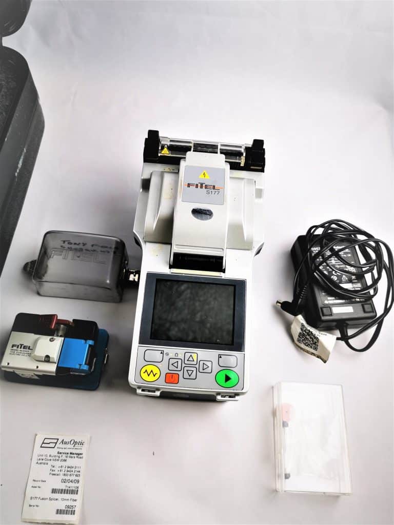 FiTeL S177A SM MM Fibre Core Alignment Fusion Splicer With Cleaver