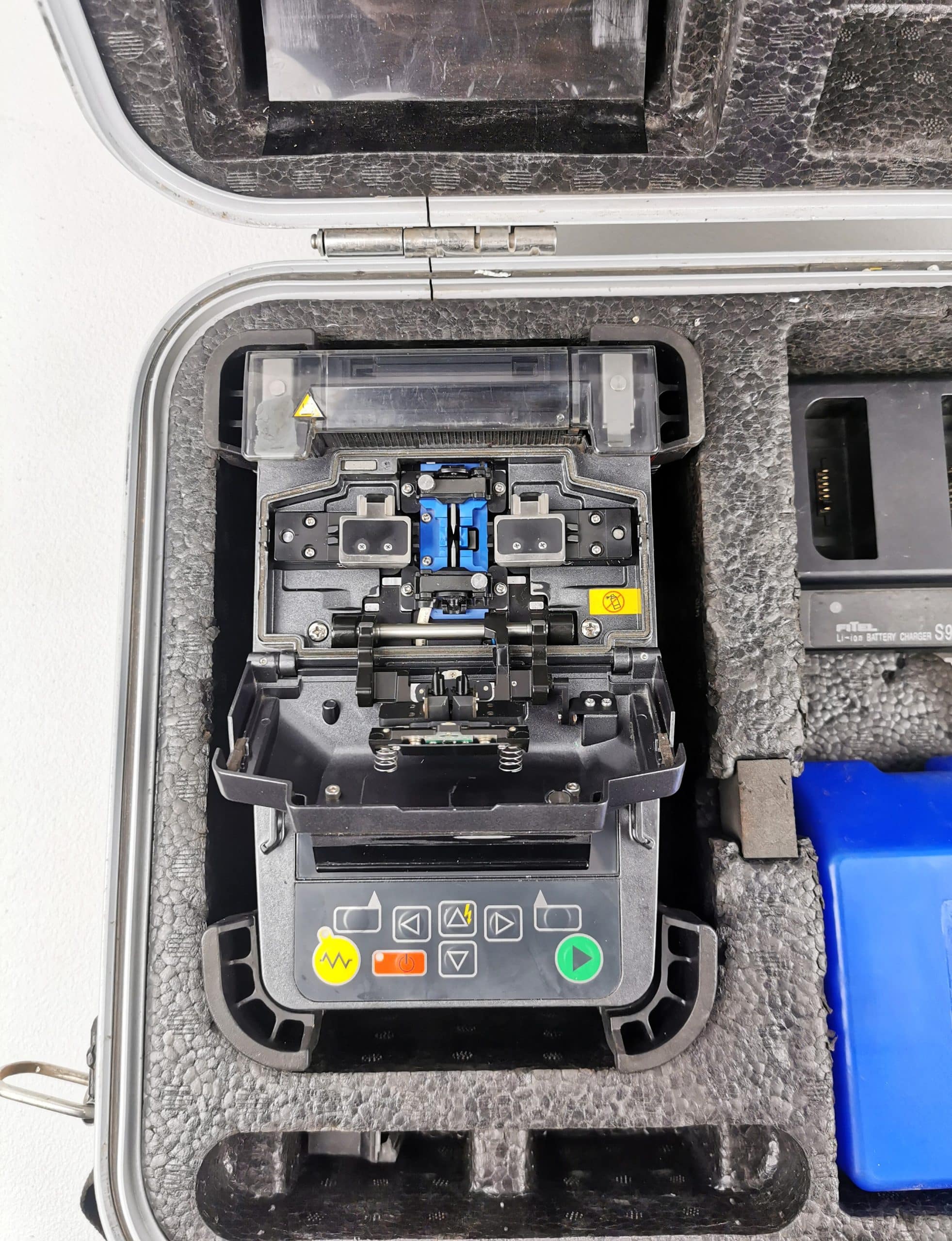 FiTeL S178 Singlemode Multimode Core Alignment Fibre Fusion Splicer